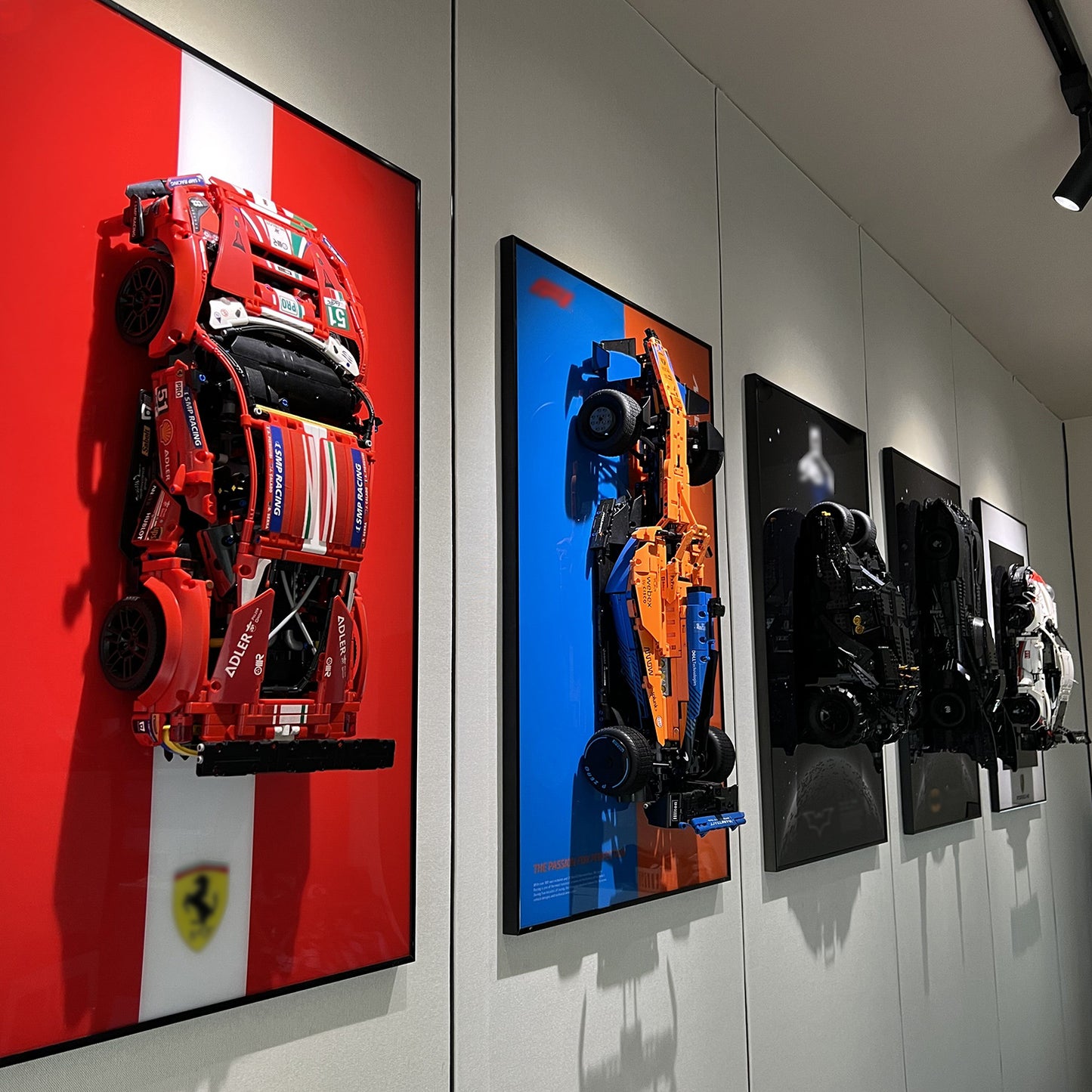 iLuane Display Wallboard for Lego Technic Ferrari 488 GTE 42125 (Only